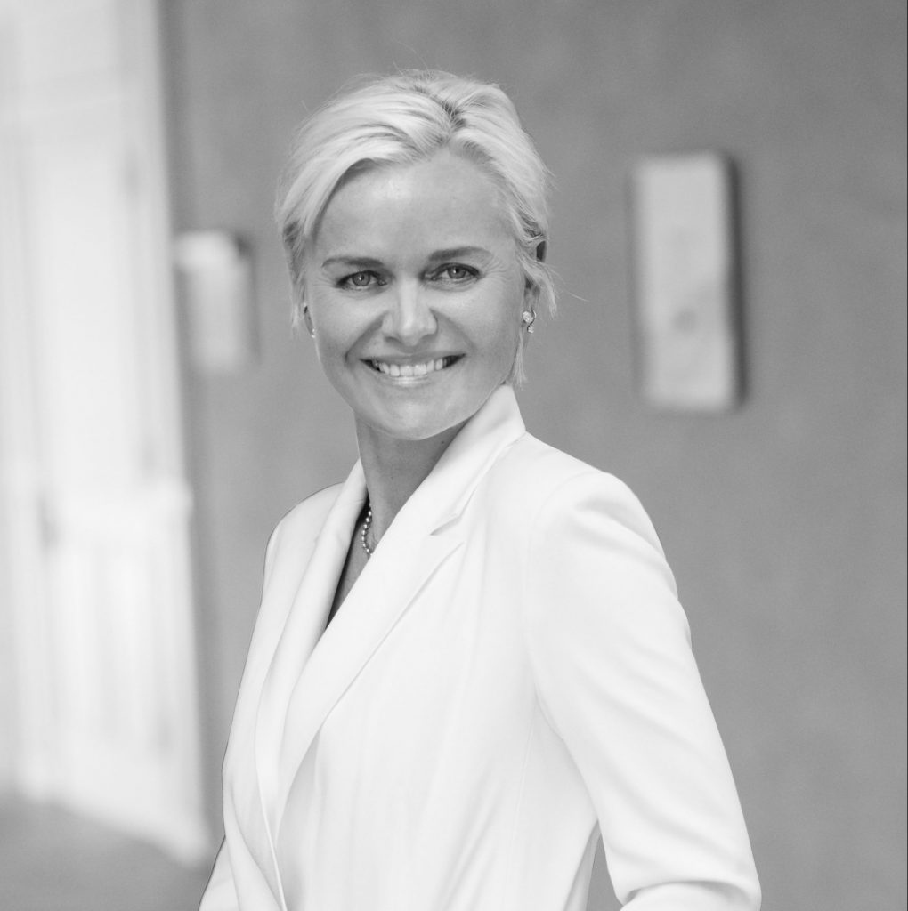 Dr. Barbara Sturm | CEU